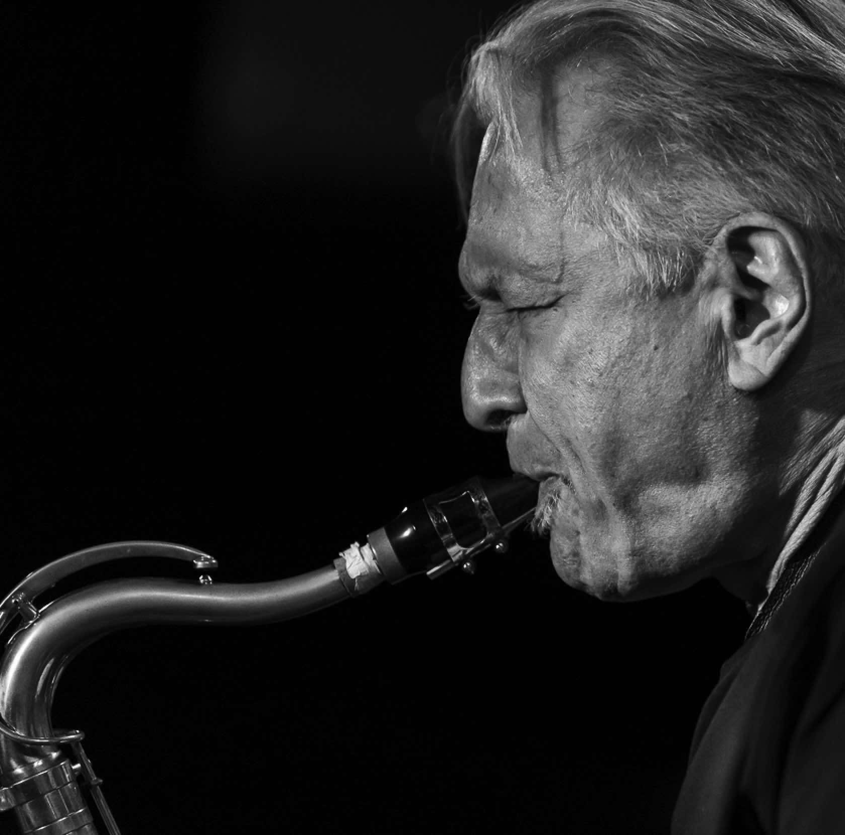 El saxo Jerry Bergonzi abre el X Ciclo de Verano del Jimmy Glass - MAKMA