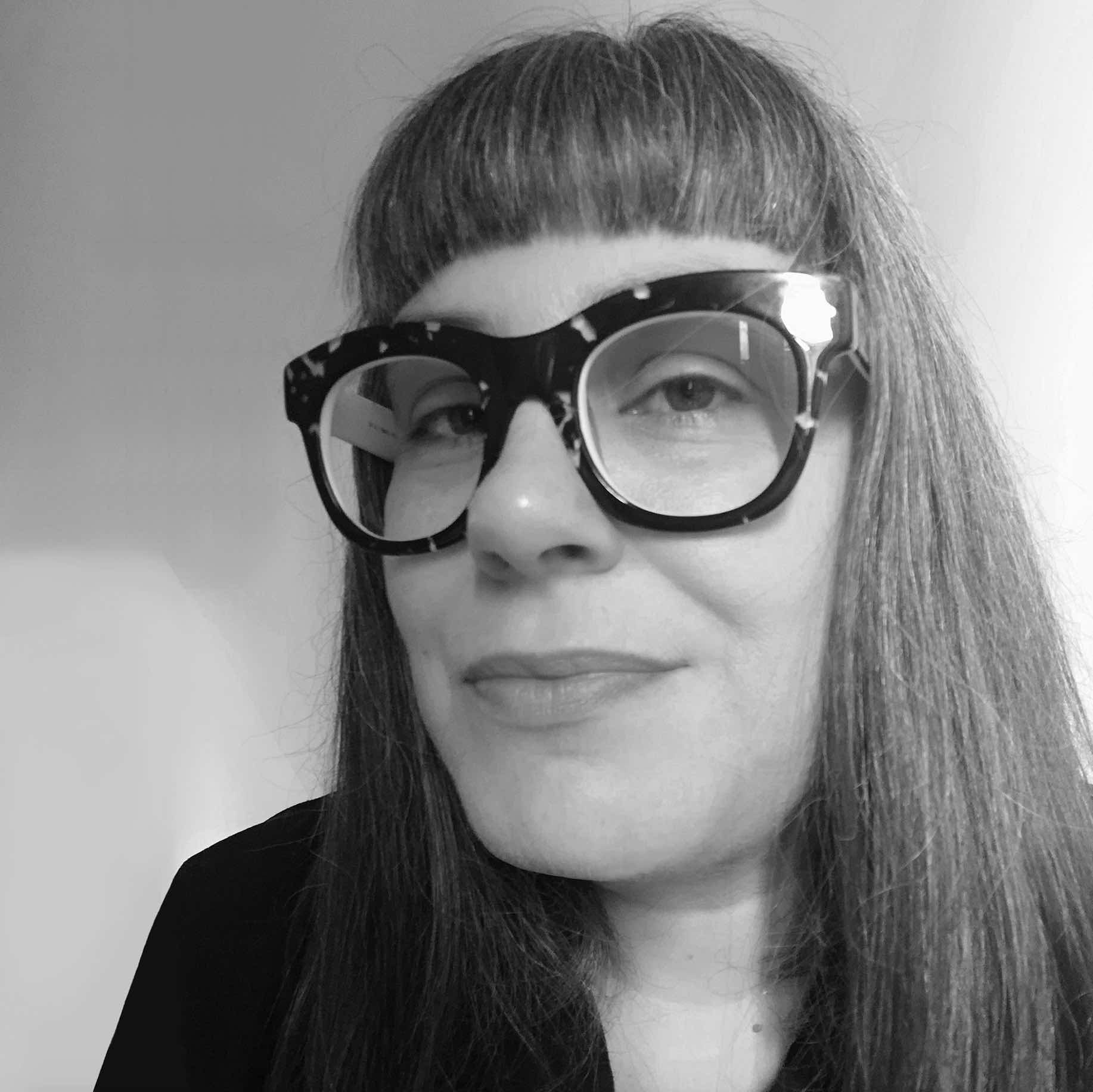 Sandra Hernández: "Le cambié el sexo para incluir el tema de las malas madres" - MAKMA