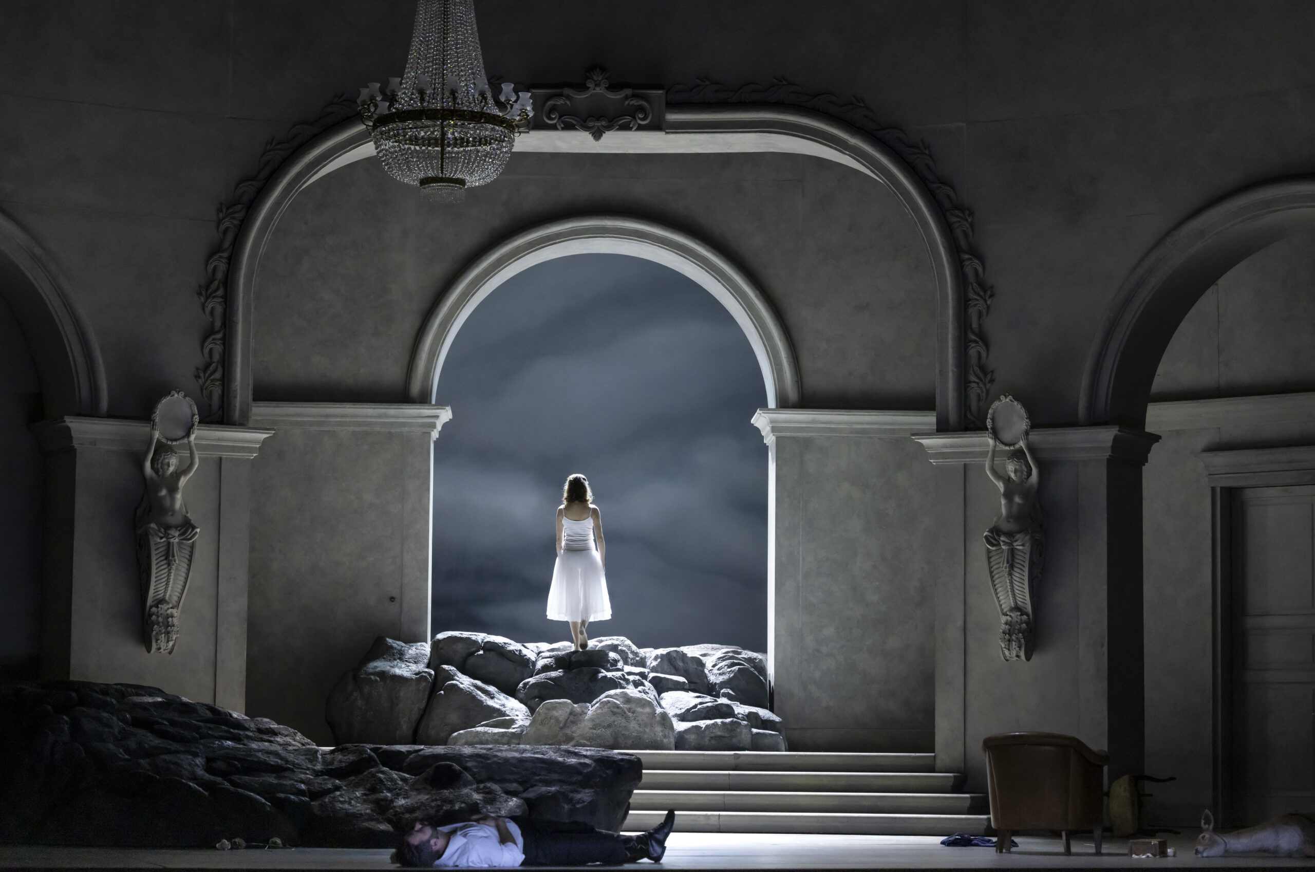 ‘Rusalka’ en Les Arts: la condena por una pasión breve e inconstante ...