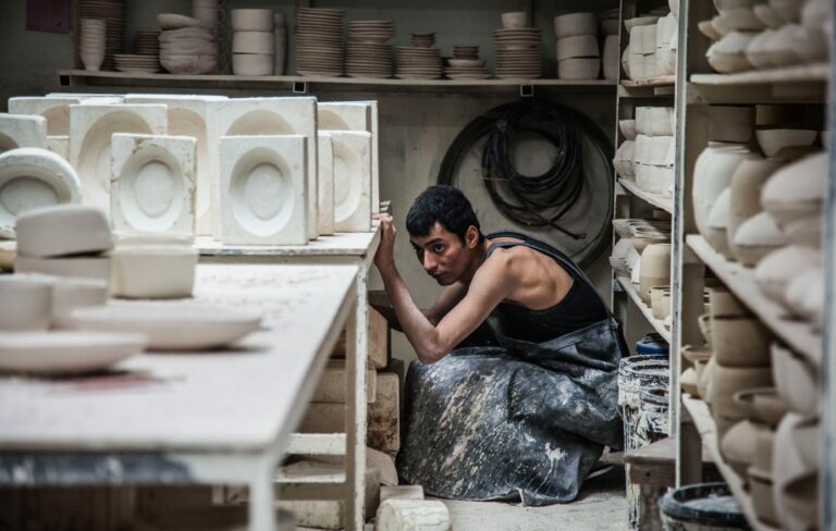 MAKMA - revista de artes visuales y cultura contemporánea